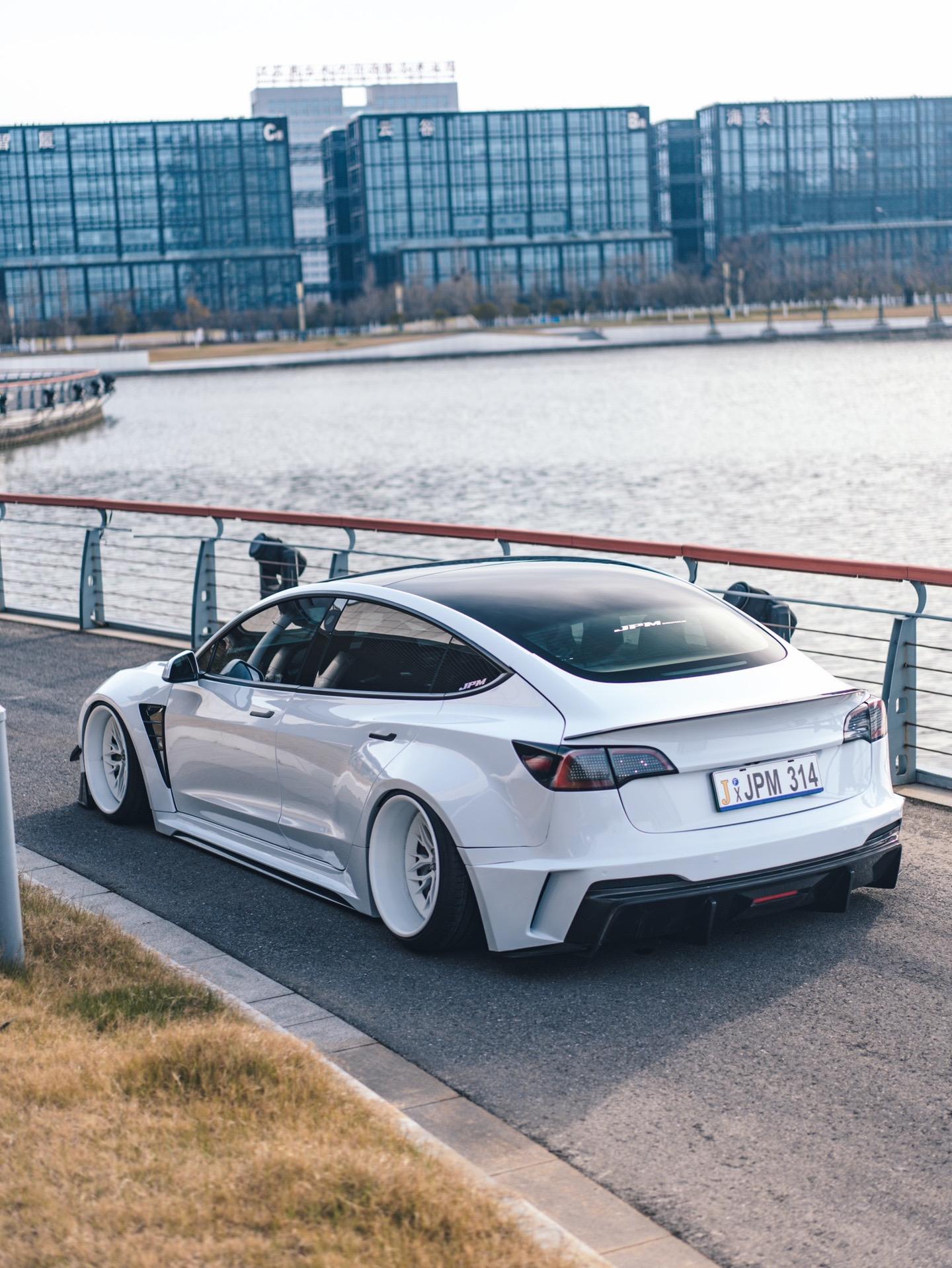 Robot Craftsman Tesla Model 3 “HACKER” Widebody FRP & Partial Carbon F ...